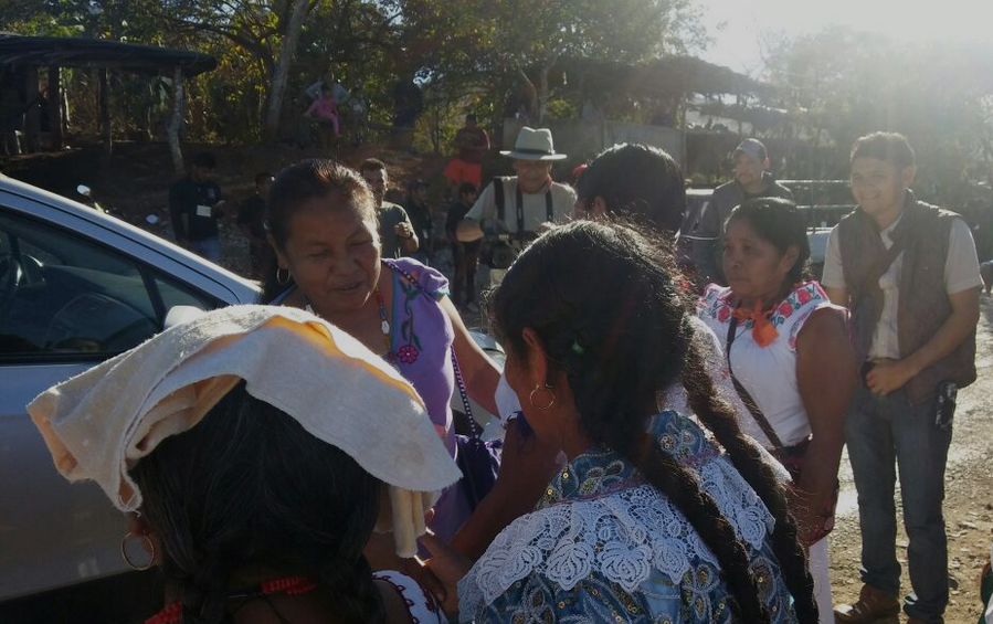 Commando attacks journalists covering the Marichuy tour | Chiapas ...